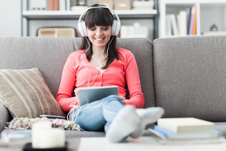 Streaming rádio: entenda o que é e aprenda como fazer